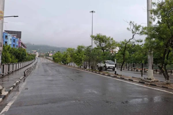 Traffic Restrictions Imposed on Chandmari Flyover Amid GNB Flyover ...