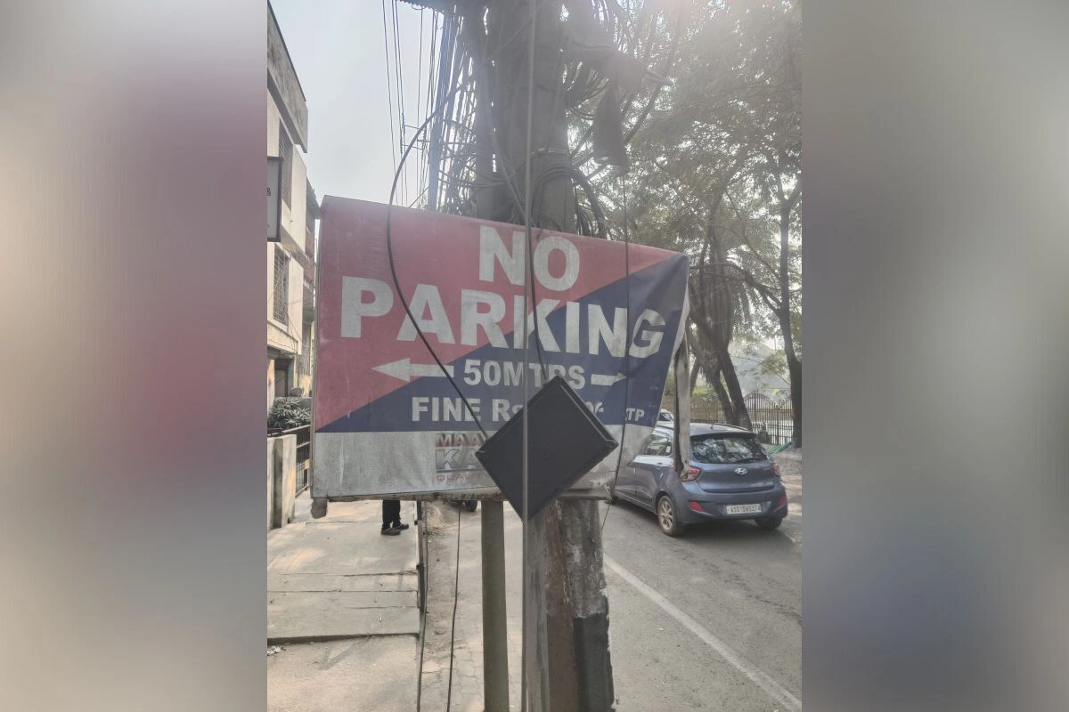 Motorists Baffled By Confusing No-Parking Signs In Guwahati