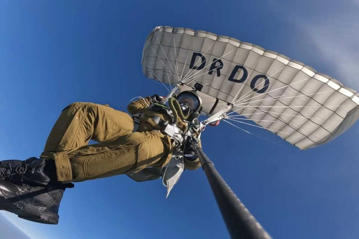 India Successfully Tests Indigenous Military Combat Parachute System at ...
