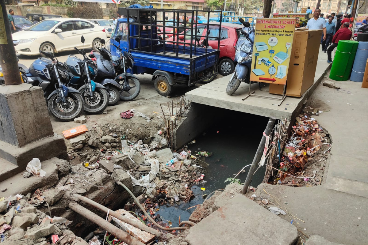 AT Road Residents Facing Brunt Of Shoddy Construction Work By PWD ...