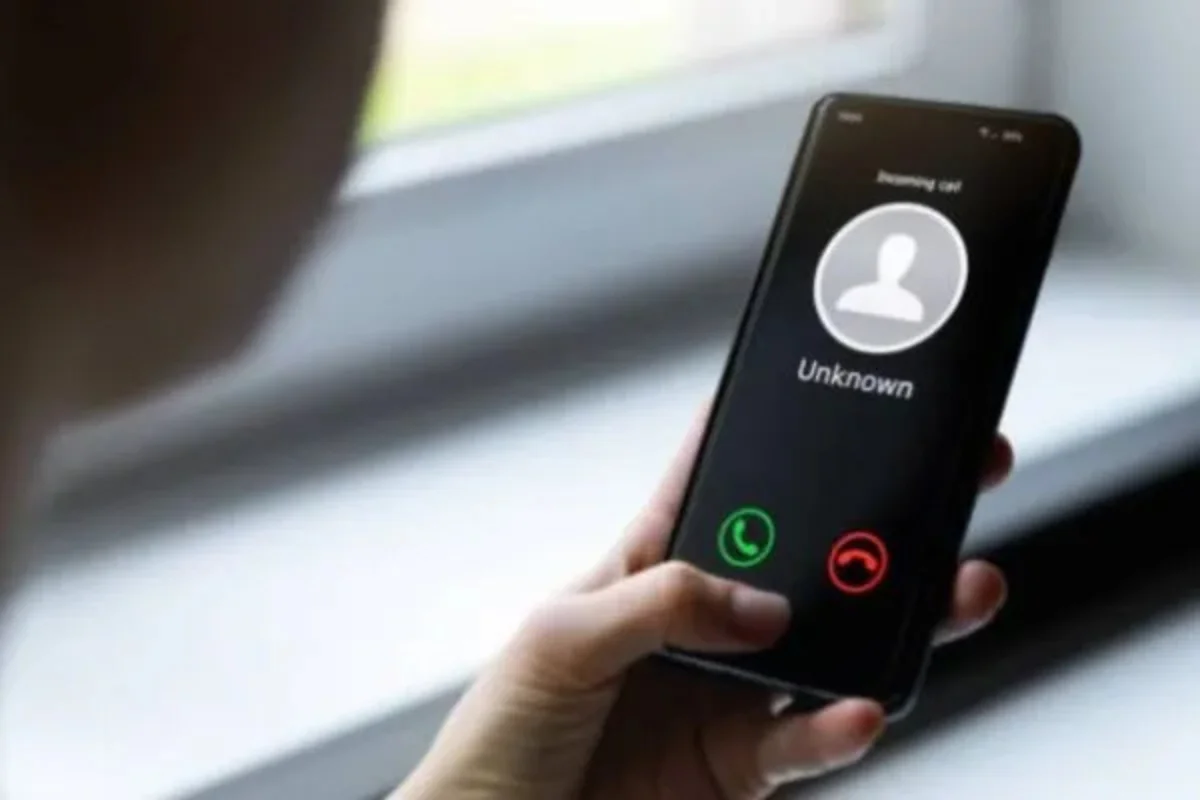 DoT Orders Immediate Removal Of Caller ID Spoofing Content From Social ...