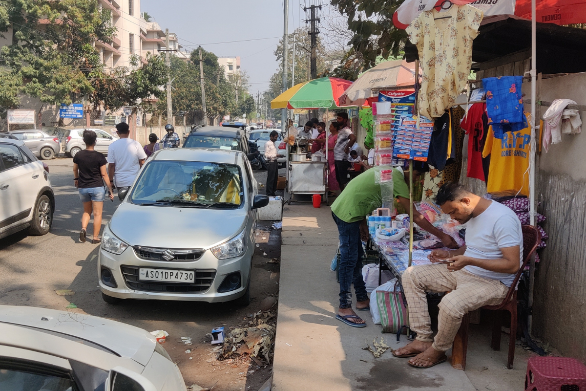 GMC To Provide Street Vendor IDs, Demarcate Vending Zones In Guwahati