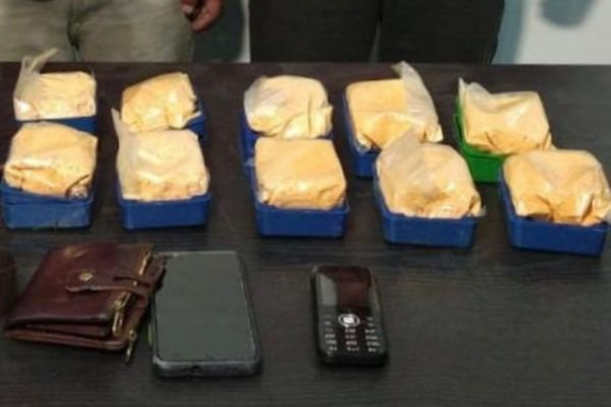 Police Drug Peddlers Play Cat And Mouse Game In West Guwahati