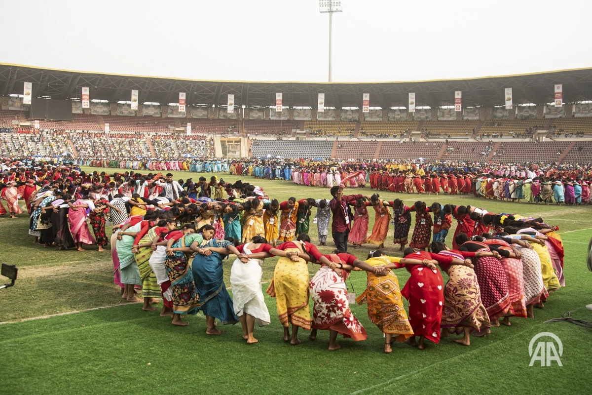 Assam Jhumur Dance Participants To Get ₹25,000 Each; Ambassadors Of 60 ...